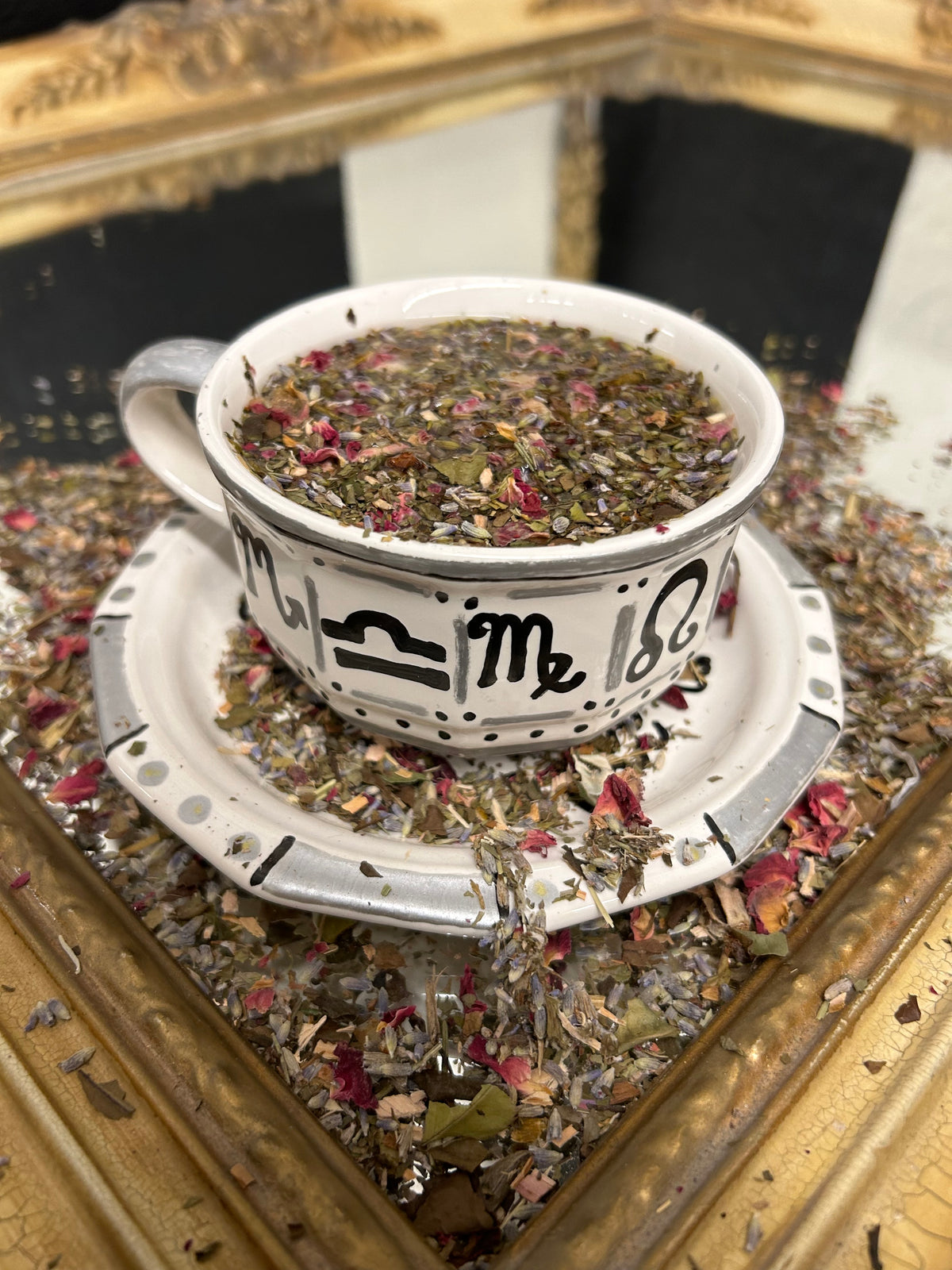 Full Moon Herbal Tea | Hart & Horn